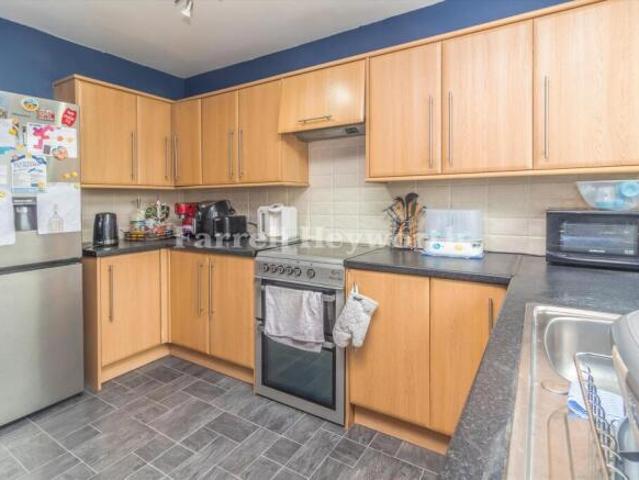 2 bedroom flat for sale in Heaton Road, Lancaster, LA1
