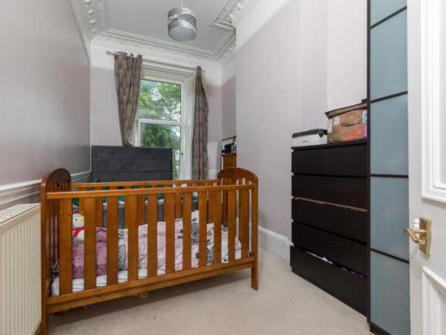 2 bedroom flat for sale in Hector Road, Shawlands, G41