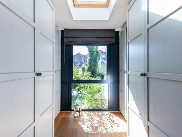 2 bedroom flat for sale in Hereford Road, Notting Hill, W2
