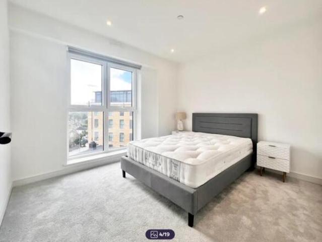 2 bedroom flat for sale in Heritage Walk, Kingston Upon Thames, Surrey, KT1
