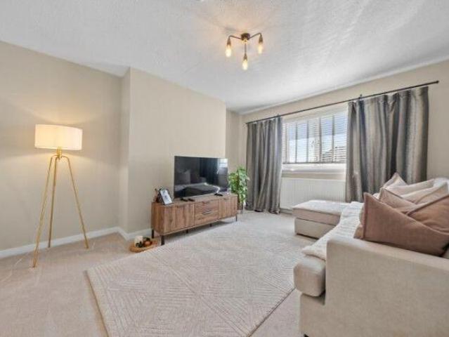 2 bedroom flat for sale in Hermiston Place, Glasgow, G32