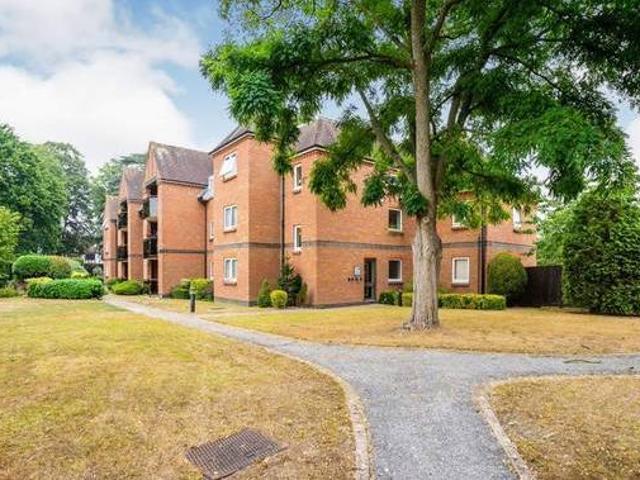 2 bedroom flat for sale in Herondean The Avenue Chichester West Sussex PO19