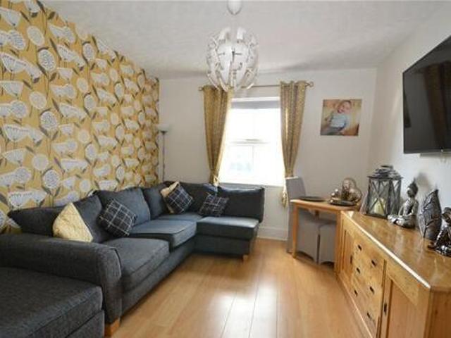 2 Bedroom Flat For Sale In Hinckley, Leicestershire