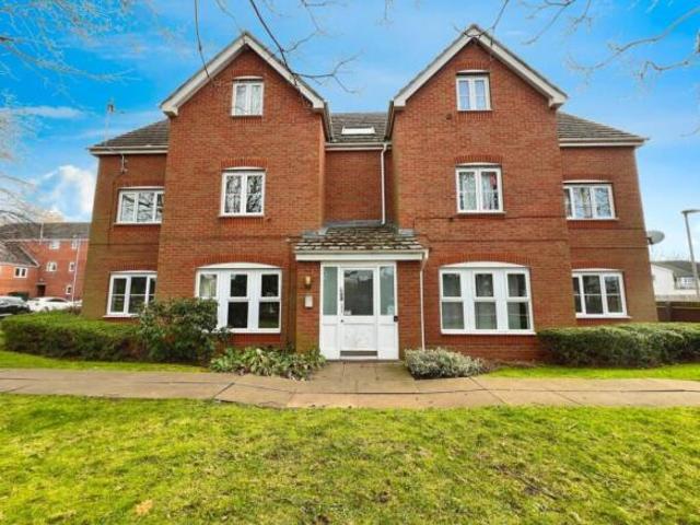 2 bedroom flat for sale in Hickory Close, Coventry, CV2