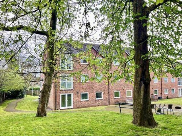 2 Bedroom Flat For Sale In High Lane