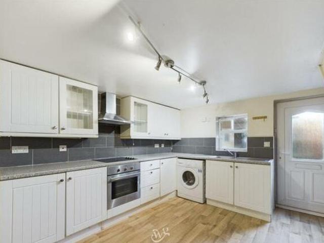 2 Bedroom Flat For Sale In High Street