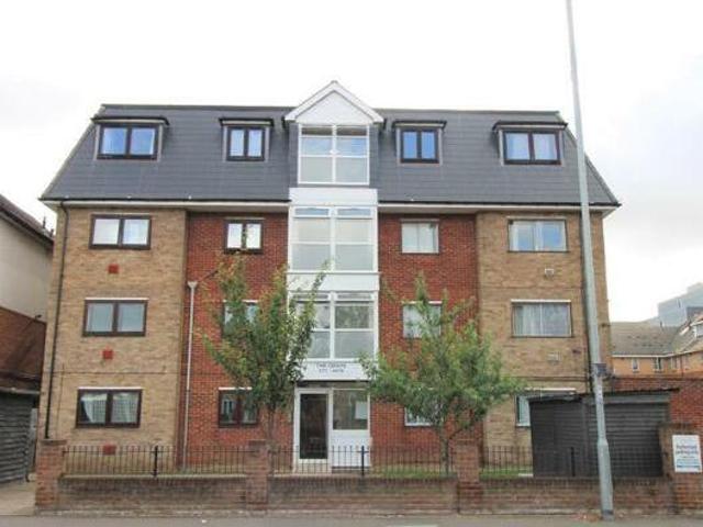2 Bedroom Flat For Sale In High Street, Harlington
