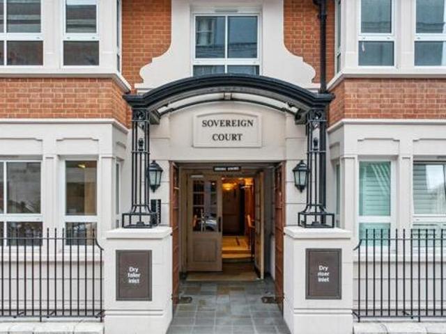 2 Bedroom Flat For Sale In High Street Kensington