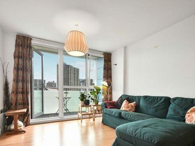 2 Bedroom Flat For Sale In High Street, London
