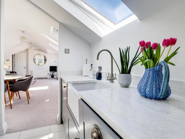 2 bedroom flat for sale in Highfield Hall, Highfield Lane, St. Albans, AL4