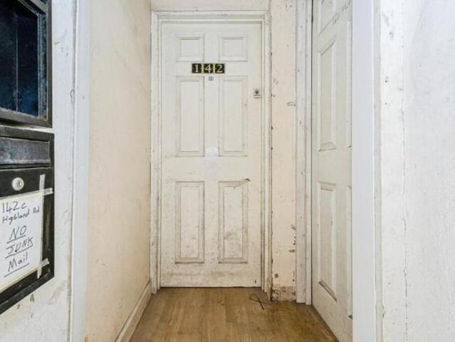 2 bedroom flat for sale in Highland Road, Southsea, PO4