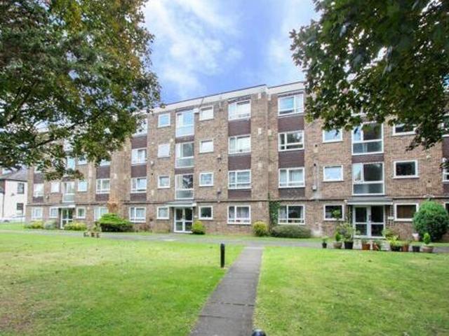 2 Bedroom Flat For Sale In Hillingdon Road