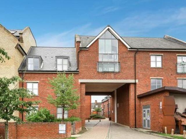 2 Bedroom Flat For Sale In Hitchin
