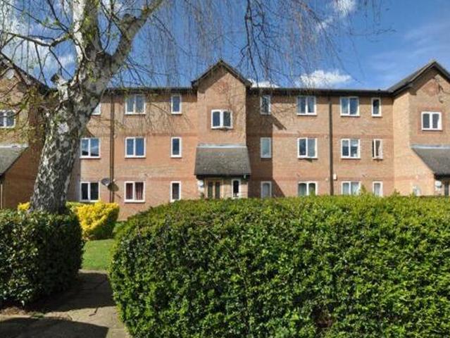 2 Bedroom Flat For Sale In Hitchin