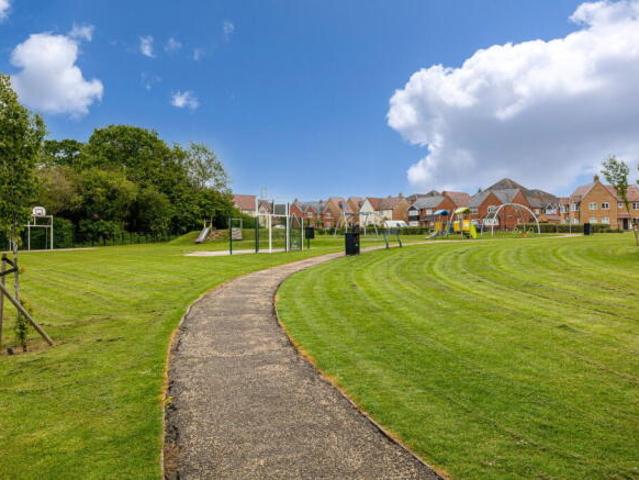 2 bedroom flat for sale in Honduras Gardens, Newton Leys, Milton Keynes, MK3