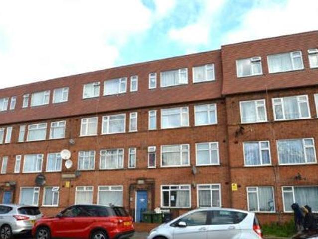 2 Bedroom Flat For Sale In Honeypot Lane