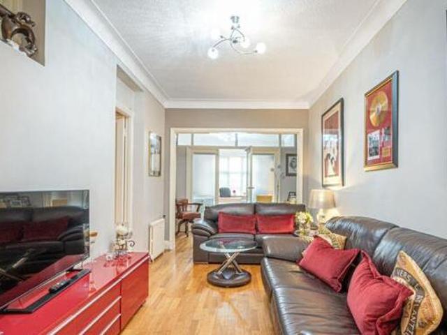2 Bedroom Flat For Sale In Hocroft Estate, London