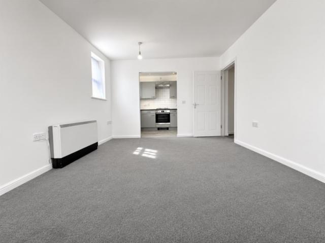 2 bedroom flat for sale in Holyhead Mews, Cippenham, SL1