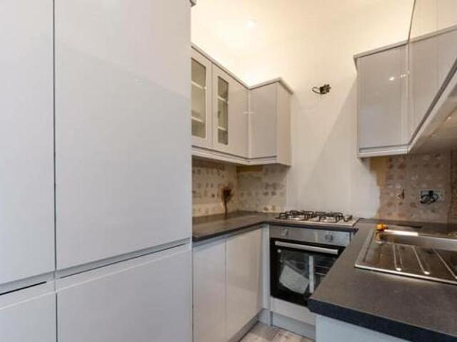2 Bedroom Flat For Sale In Holland Park, London