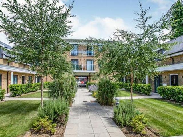 2 Bedroom Flat For Sale In Horley