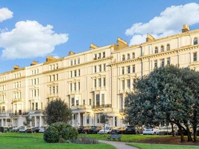 2 Bedroom Flat For Sale In Hove, East Sussex