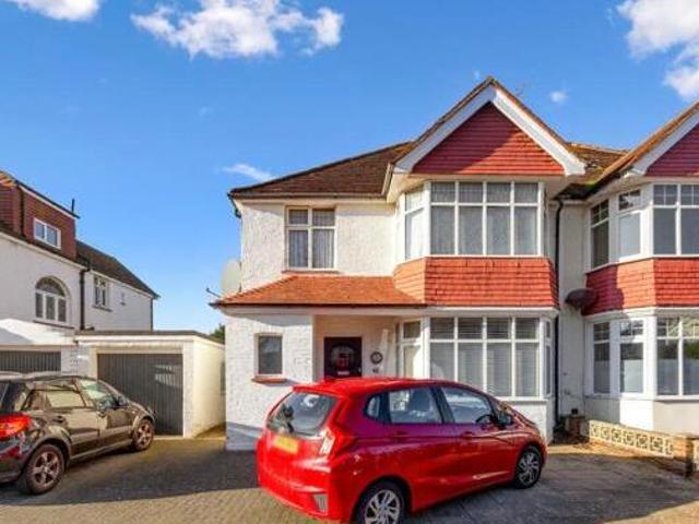 2 Bedroom Flat For Sale In Hove, East Sussex