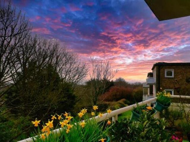 2 Bedroom Flat For Sale In Hove, East Sussex