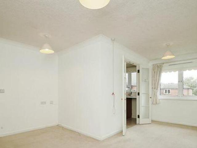 2 Bedroom Flat For Sale In Hove