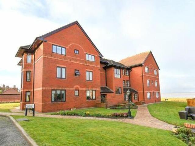 2 Bedroom Flat For Sale In Hoylake