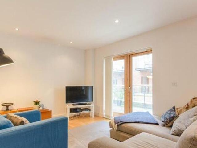 2 Bedroom Flat For Sale In Hungate, York