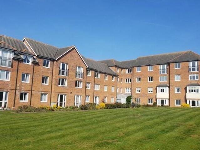 2 Bedroom Flat For Sale In Hunstanton, Norfolk
