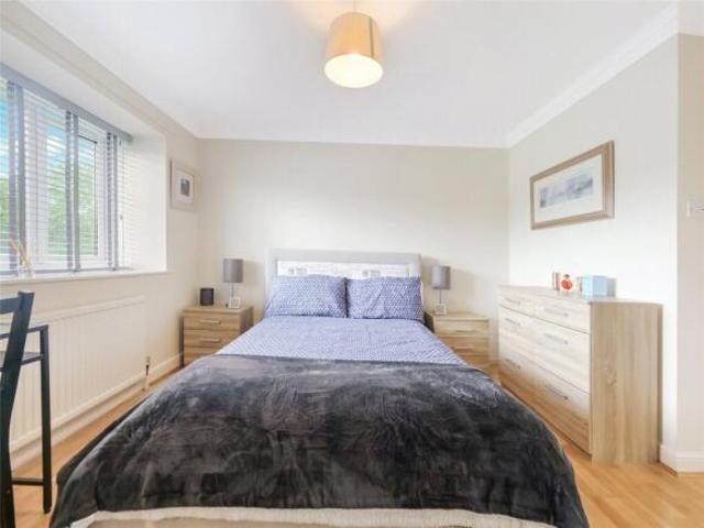 2 bedroom flat for sale in Hughenden Lane, Hyndland, Glasgow, G12