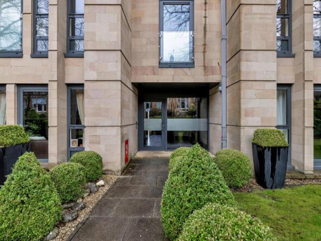 2 bedroom flat for sale in Hughenden Road, Hughenden, G12