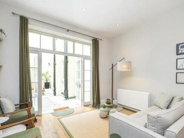 2 Bedroom Flat For Sale In Hyde Park
