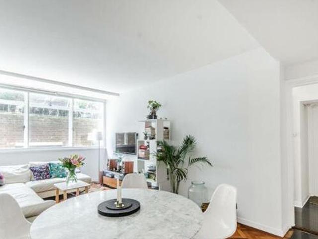 2 Bedroom Flat For Sale In Hyde Park Estate, London