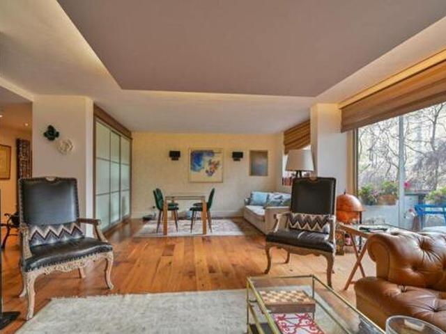 2 Bedroom Flat For Sale In Hyde Park Estate, London