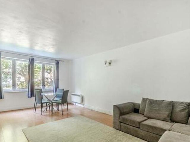 2 Bedroom Flat For Sale In Hyde Park Estate, London
