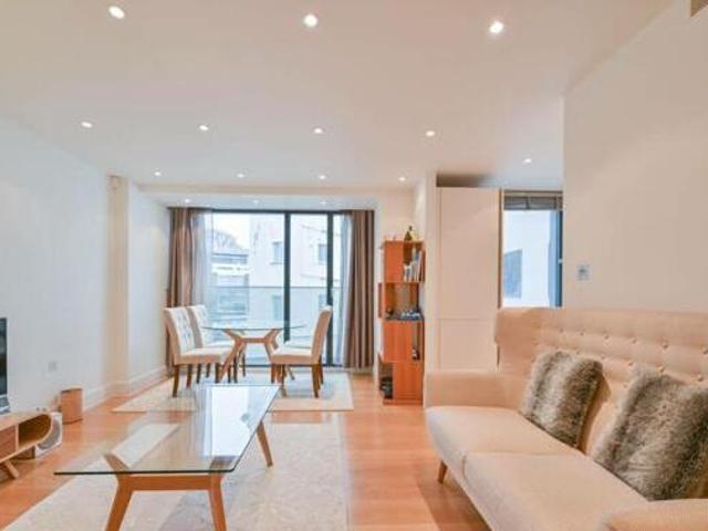 2 Bedroom Flat For Sale In Hyde Park Square, London