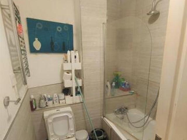 2 Bedroom Flat For Sale In Ilford, London