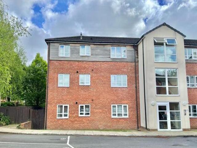 2 Bedroom Flat For Sale In Ingol, Preston
