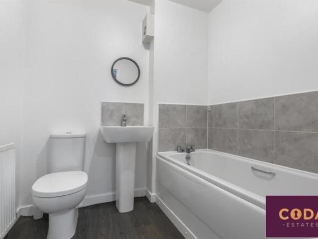 2 bedroom flat for sale in Investment Way, Glasgow, G43