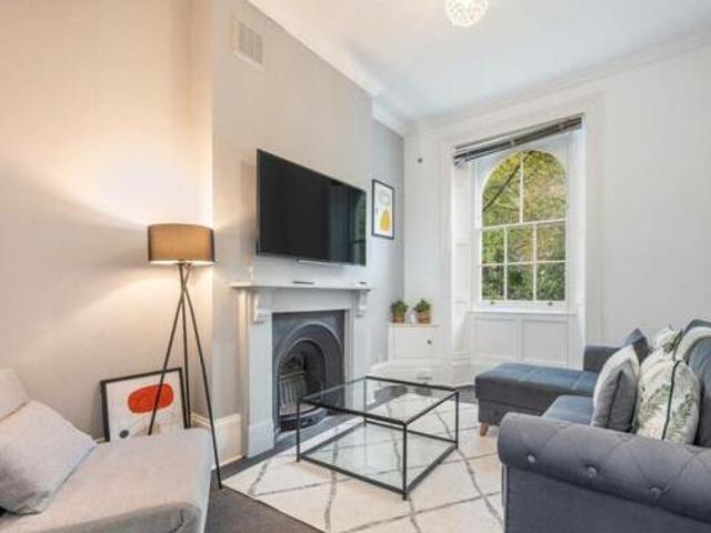 2 Bedroom Flat For Sale In Islington, London