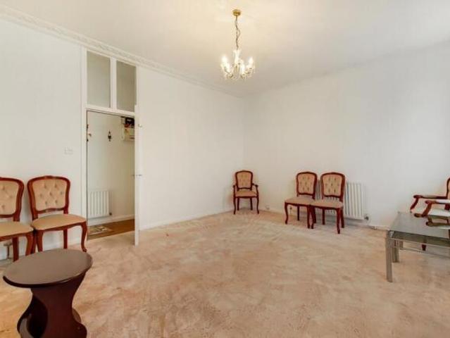 2 bedroom flat for sale in Jackson Road, London, N7