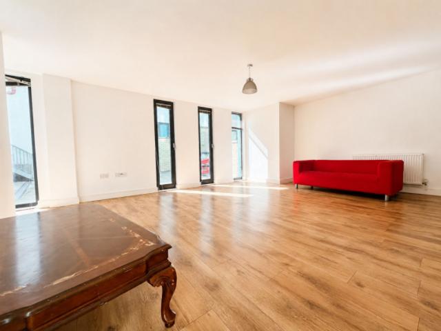 2 bedroom flat for sale in Jacob Street, Verdigris, BS2