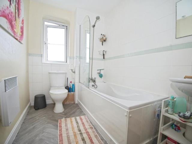 2 bedroom flat for sale in Jim Driscoll Way, Cardiff, CF11