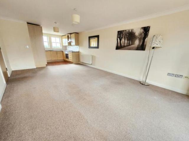 2 bedroom flat for sale in Jodrell Drive, Grappenhall, WA4