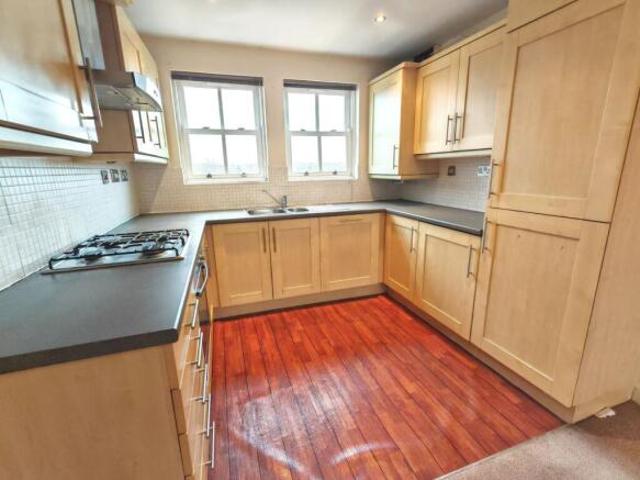 2 bedroom flat for sale in Jodrell Drive, Grappenhall, WA4