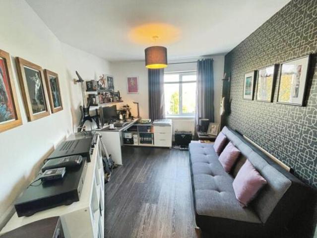 2 bedroom flat for sale in John Hunt Drive, Basingstoke, RG24
