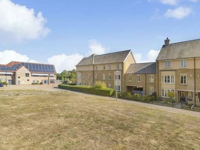 2 bedroom flat for sale in Jubilee Green Papworth Everard CB23