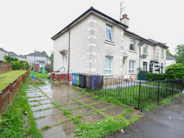 2 bedroom flat for sale in Jura Street, Glasgow, G52